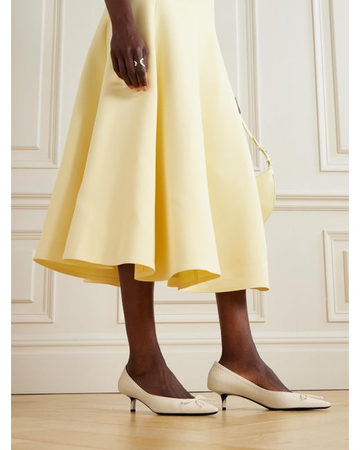 Jacquemus Tourni Bow-Detailed Snake-Effect Leather Pumps in Natural ...