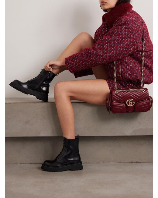 Gucci Thea Webbing-Trimmed Glossed-Leather Ankle Boots in Black | Lyst