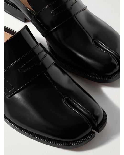 Maison Margiela Tabi Split-Toe Glossed-Leather Slippers in Black | Lyst