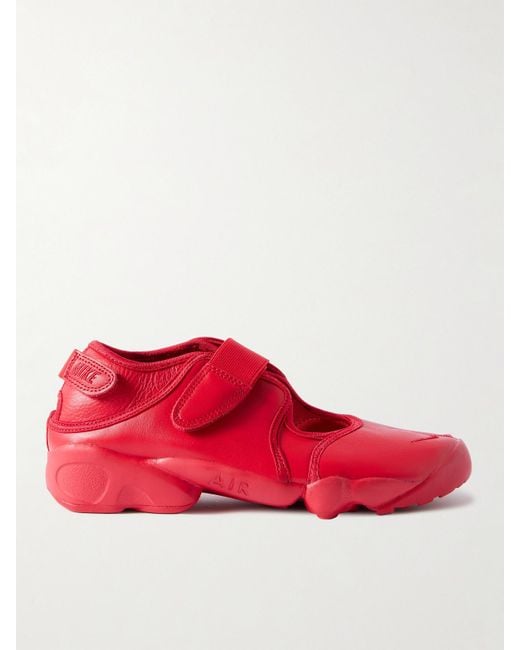 Nike Air Rift Split-Toe Leather Sneakers in Red | Lyst