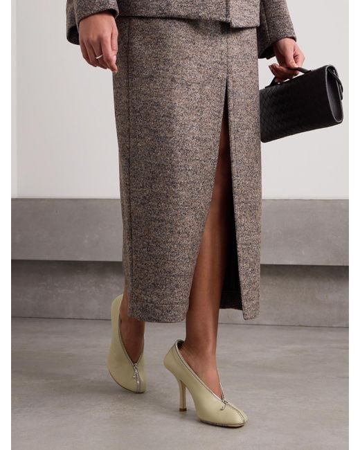 Burberry Zip-Embellished Leather Pumps in Green | Lyst