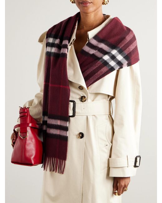Burberry Fringed Checked Cashmere Scarf in Red | Lyst UK