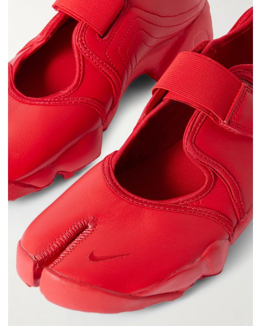 Nike Air Rift Split-Toe Leather Sneakers in Red | Lyst