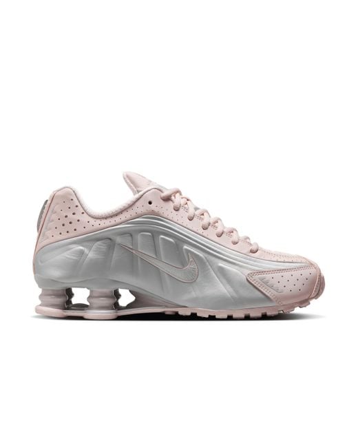 Nike Shox R4 Shoes in Gray | Lyst