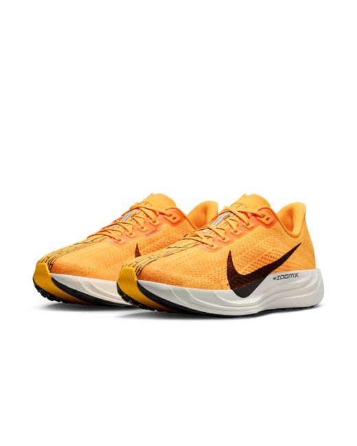 Nike Pegasus Plus Lv8 Road Running Shoes in Yellow for Men | Lyst