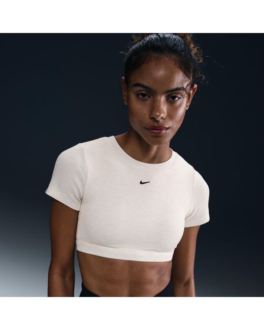 Nike Sportswear Classic Light-Support Baby Tee Bra in White | Lyst