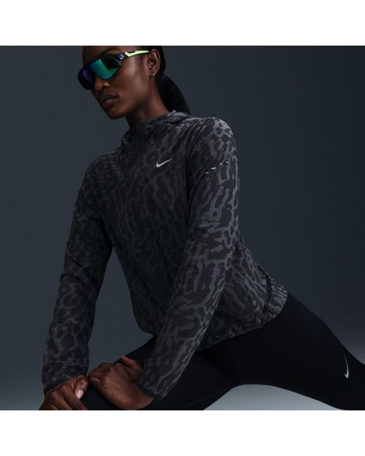 Nike Swift Dri-Fit Packable Running Jacket in Blue | Lyst