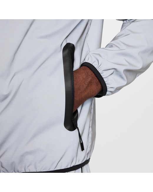 Nike Tech Woven Flash Jacket in Gray for Men | Lyst