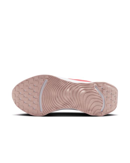 Nike Motiva Walking Shoes in Red | Lyst