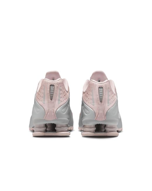 Nike Shox R4 Shoes in Gray | Lyst
