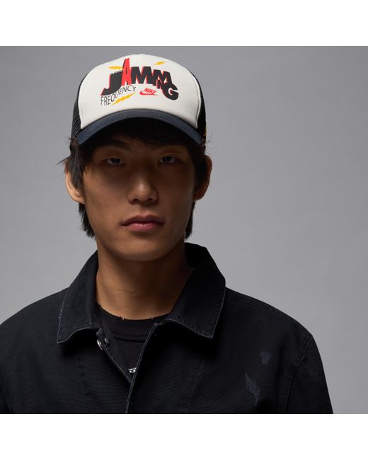 Nike Nike Trucker Hat in Black | Lyst