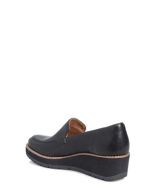 Comfortiva Farland Wedge Loafer in Gray | Lyst