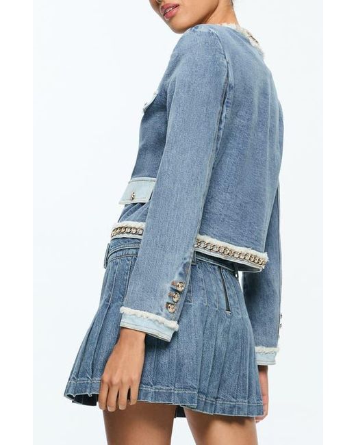 Alice + Olivia Landon Crop Denim Jacket With Curb Chain Trim in Blue | Lyst