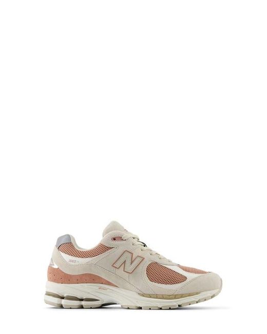 New Balance Gender Inclusive 2002R Sneaker in White | Lyst