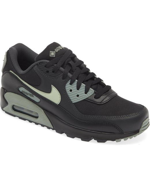 Nike Air Max 90 Gore-Tex Waterproof Sneaker in Black for Men | Lyst