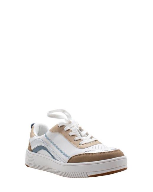 Volatile Sloane Sneaker in White | Lyst