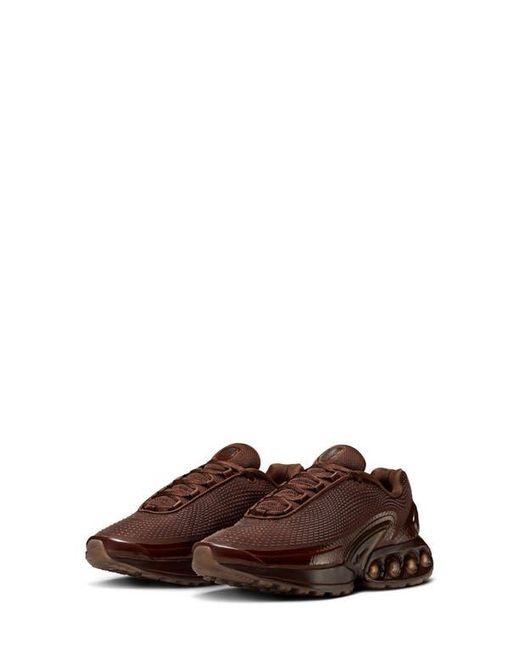 Nike Air Max Dn Isa Sneaker in Brown | Lyst