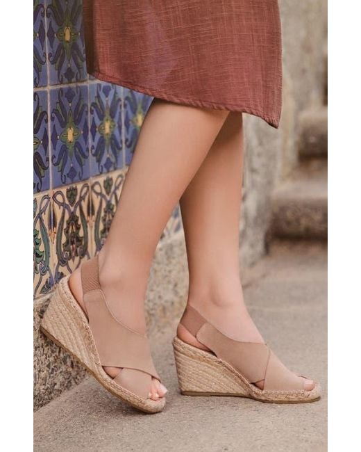 Andre Assous Figaro Slingback Wedge Sandal in Pink | Lyst