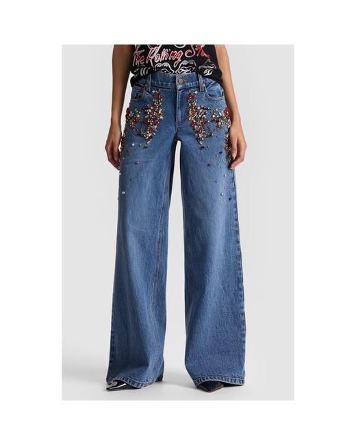 Alice + Olivia Amazing Embellished Jean in Blue | Lyst