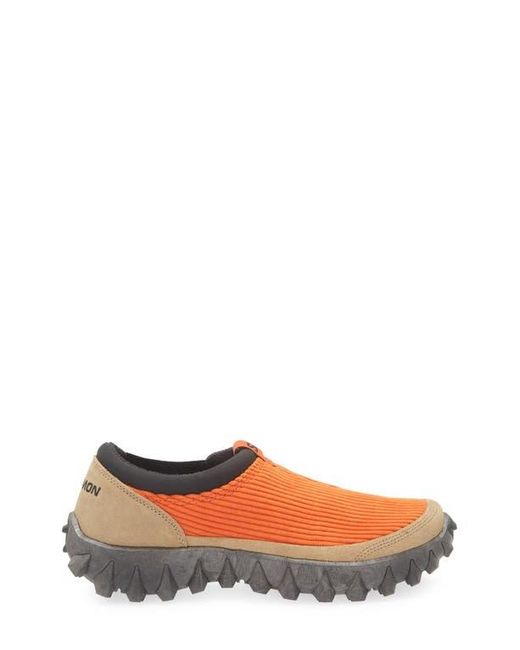 Salomon Gender Inclusive Snowclog Mixed Media Shoe in Orange | Lyst