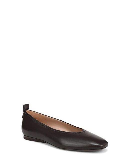27 EDIT Naturalizer Carla Flat in Brown | Lyst