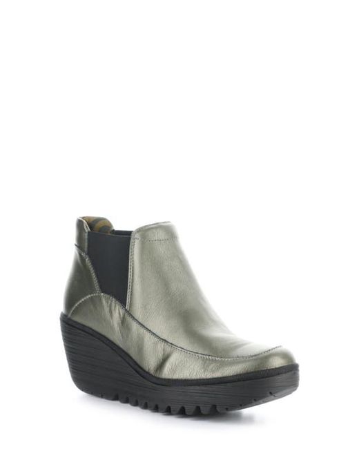 Fly London Yofi Wedge Chelsea Boot in Gray | Lyst