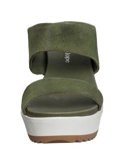Antelope Cascade Platform Wedge Sandal in Green | Lyst