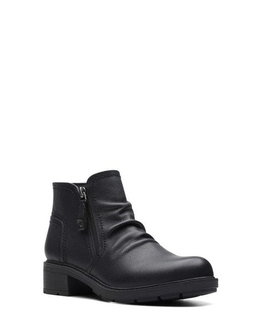 Clarks Hearth Dove Bootie in Black | Lyst