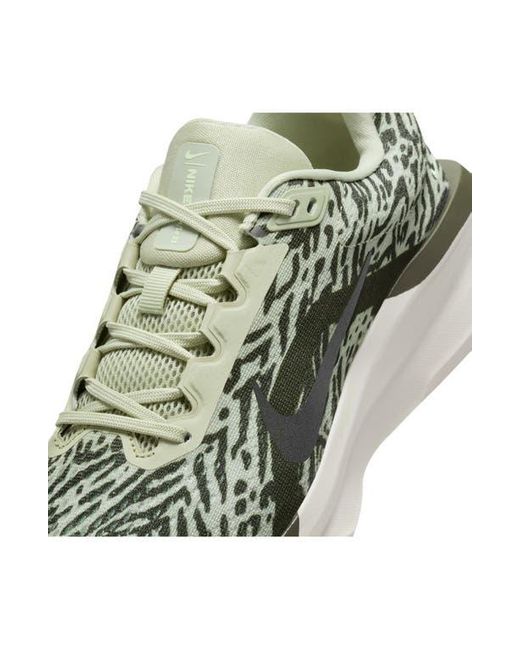 Nike Winflo 11 Road Runner Running Shoe in Green | Lyst