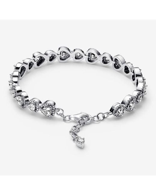 PANDORA Halo Hearts Bracelet in Metallic | Lyst UK