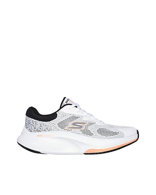 Skechers Go Walk Max Walker Vea Running Shoe in Black | Lyst