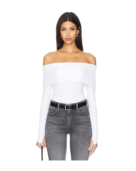 Alice + Olivia Elia Off Shoulder Bodysuit in White | Lyst