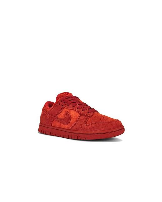 Nike Dunk Low Se Sneaker in Red | Lyst
