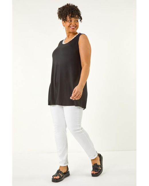 Roman Curve Curve Daisy Trim Vest Top in Black | Lyst UK