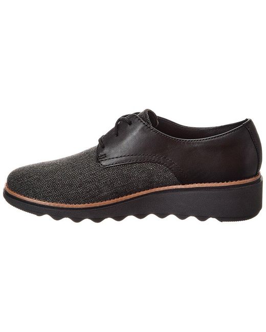 Clarks Sharon Rae Leather Oxford in Black | Lyst