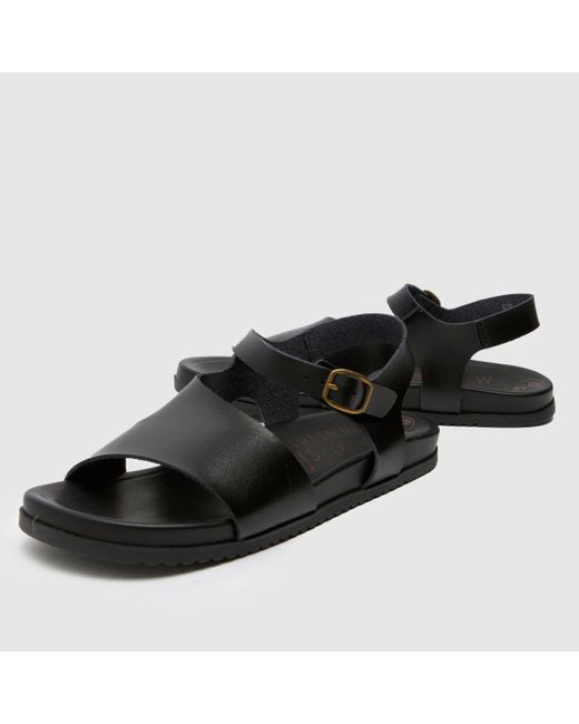 B sandals store