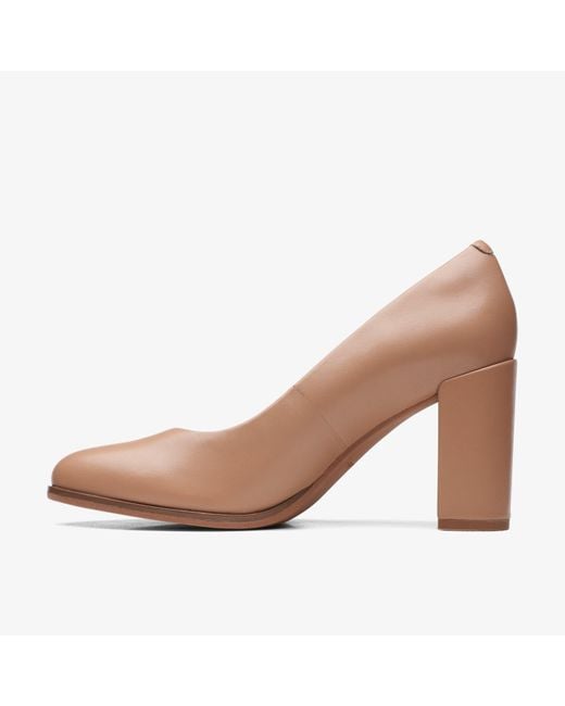 Clarks Freva85 Court Praline Leather Shoes in Natural | Lyst UK