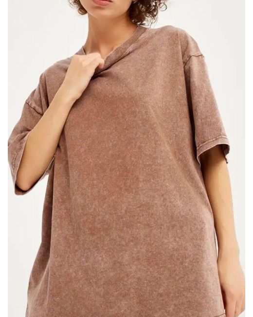 Everyday the Label Distressed Relaxed Fit Tee in Brown | Lyst UK