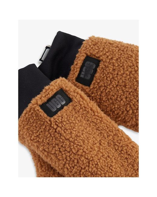 UGG Logo-Tape Borg Mittens in Brown | Lyst