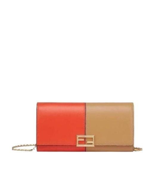 Fendi Baguette Logo Details Chain Wallet in Red | Lyst