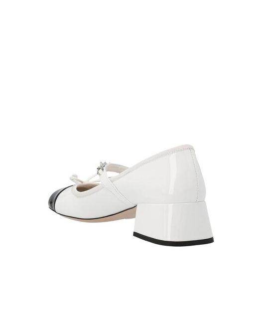 Miu Miu Contrasting Toe-Cap Detail Pumps in White | Lyst