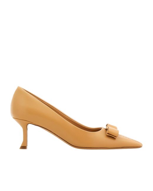 Ferragamo Vara Bow Classic High Heels in Natural | Lyst