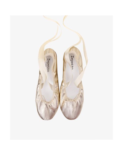 Repetto Round Head Ballet Flats in Natural | Lyst