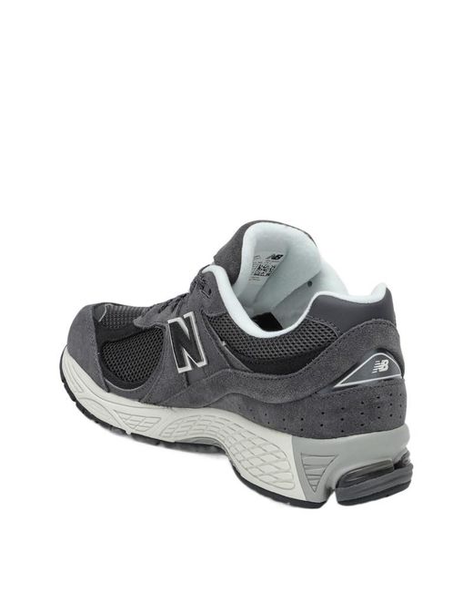 New Balance 2002R Sports Shoes in Black | Lyst