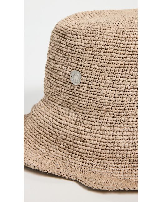 Freya Packable Scallop Crochet Bucket Hat in White | Lyst