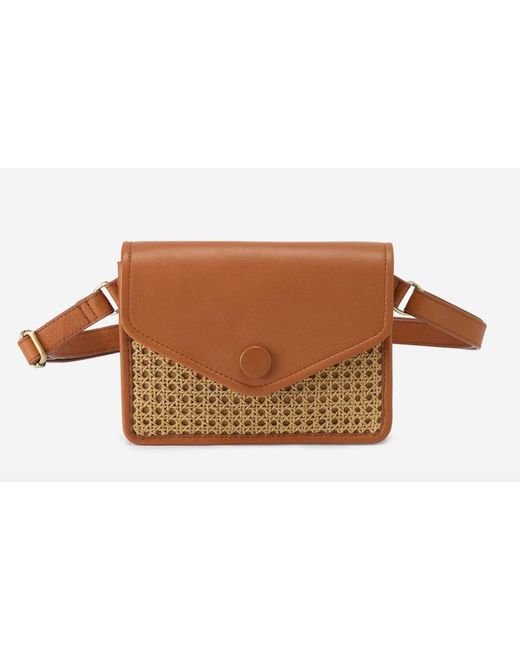 Hobo International Margot Sling Belt Bag in Black | Lyst