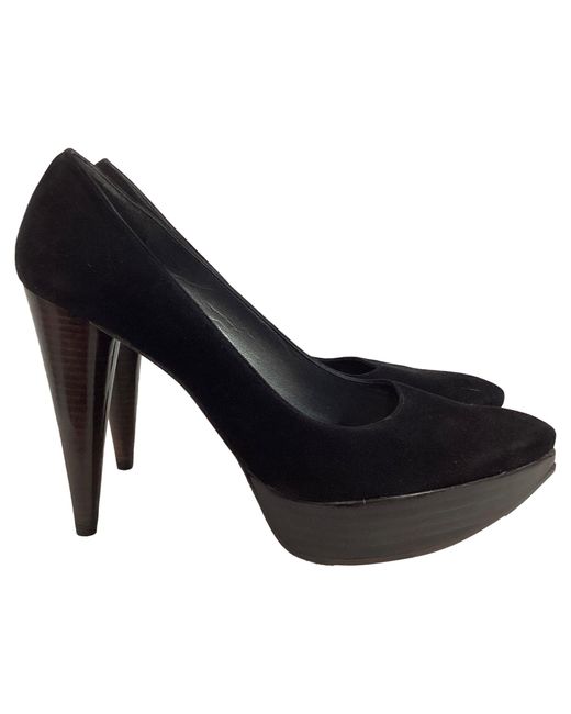 Stuart Weitzman Platform Pumps in Black | Lyst