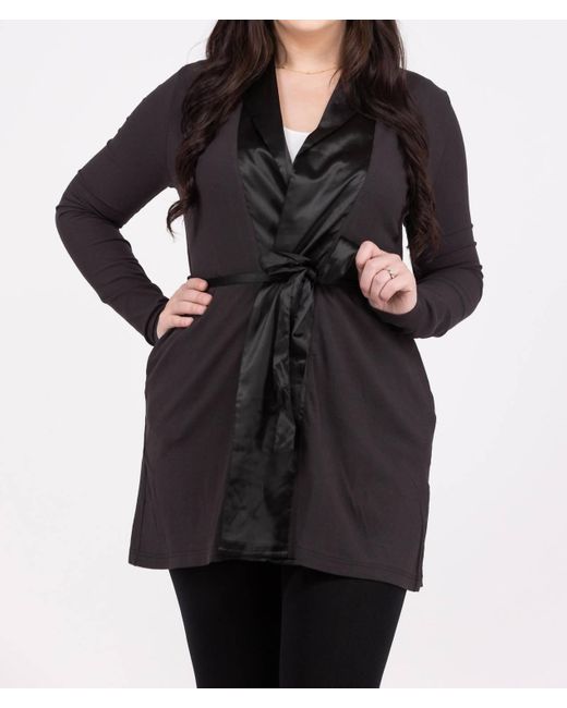 The Royal Standard Classic Slumber Satin Trim Robe in Black | Lyst