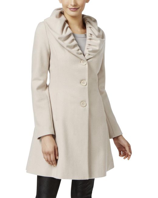 Tahari Abigail Wool Ruffled Collar Basic Coat in White | Lyst