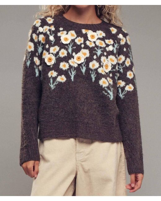 Urban Daizy Daisy Embossed Floral Knit Sweater in Brown | Lyst